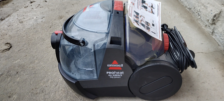 Продам  моющий пылесос BISSELL 81N7-J.