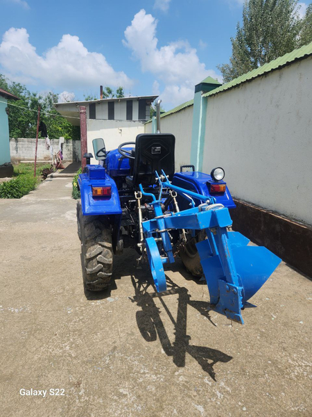 Mini traktor yangi