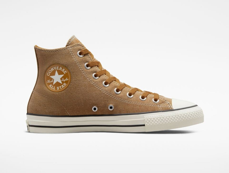Оригинальные кеды Converse.