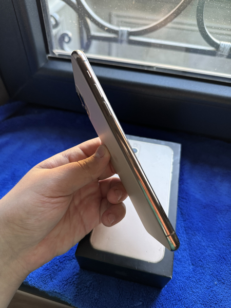 Iphone 11 pro max 64gb gold