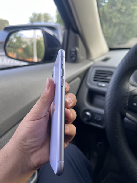 Iphone 11 satiladi