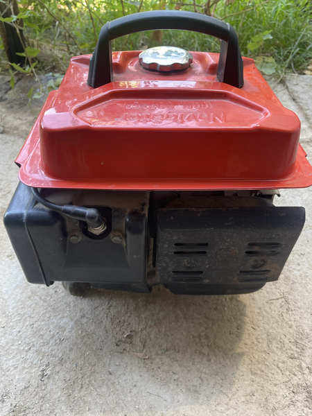 Generator sotiladi