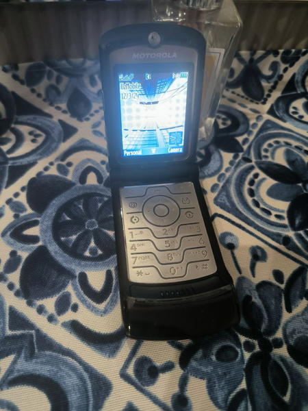 Motorola v3 legenda new
