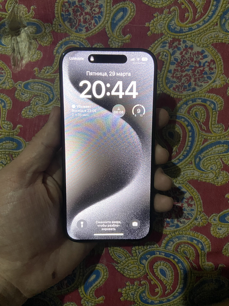 IPhone 15 pro 256 gb HX/A
