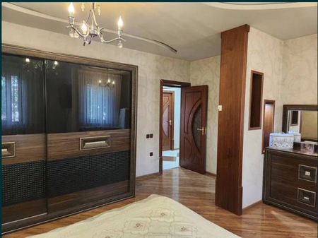 Нукусская 3в2/2/9 Продаётся не торец с обстановкой