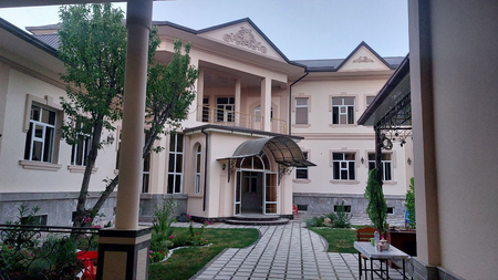 Yunsobod rigiston mahalada uhaska 450 000$min