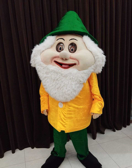 Gunom kiyimi sotiladi Ayiq