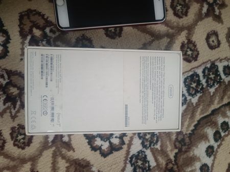 iPhone 7+, red product. 256 GB