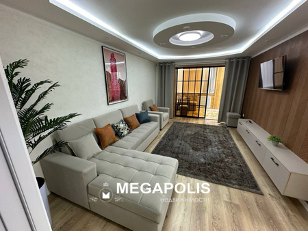Продается квартира 2*3/1/4 Балкон 2/6 Хамза метро