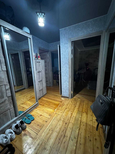 Чиланзар 6-квартал   .3/2/4.  кирпич   ( мебель + техника )