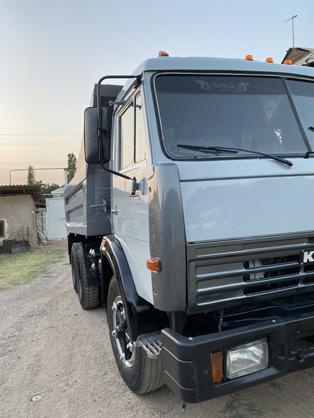 Kamaz 55111 srochna sotiladi
