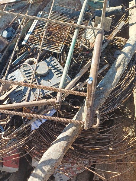 3000 Sum. Metalalom Metal chugun olamiz. Pererabotka metallom