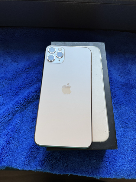 Iphone 11 pro max 64gb gold