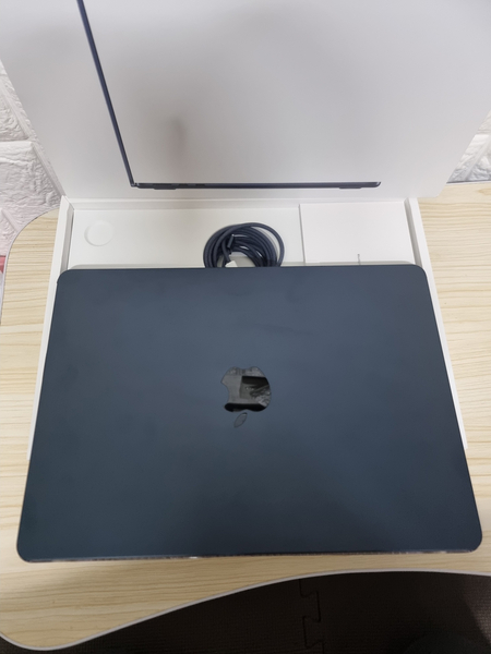 Macbook M2 air midnight blue fullbox/полная коробка sotiladi