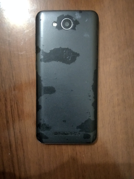 Fly telefon tez va arzon sotiladi