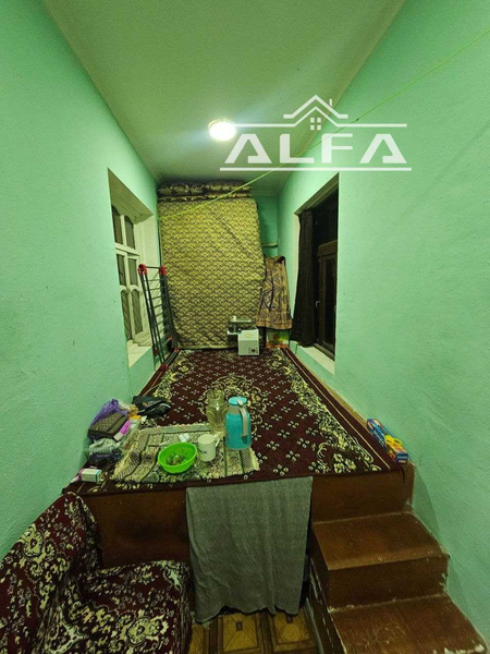 2 xonali 64m² 2-qavat sotiladi.