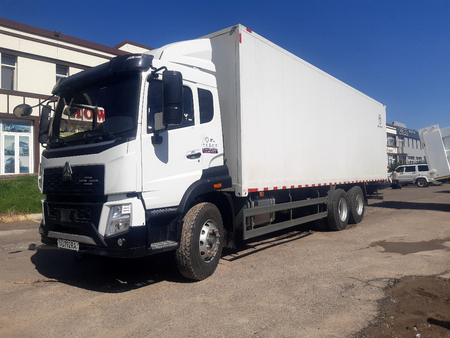 Хово V5 FULL фургони 2 спальник Howo FAW SHACMAN L3000 V5 автофургони