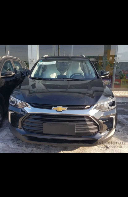 Tracker 4 qora  2024