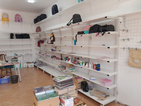 Mebel polkalar sotiladi
