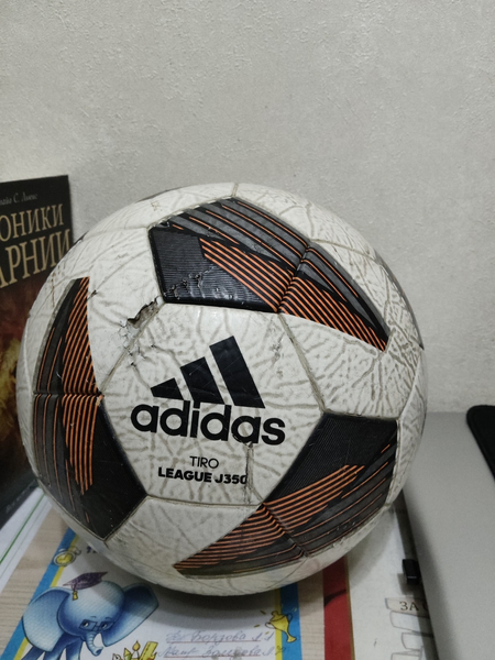 Футбольный мяч Адидас Tipo League J350