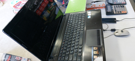 Ноутбук Lenovo срочно сотилади