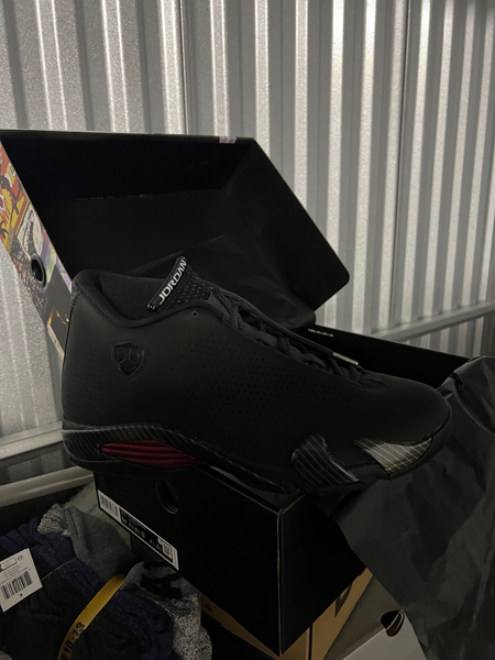 Кроссовки Nike ,Jordan .Yeezy