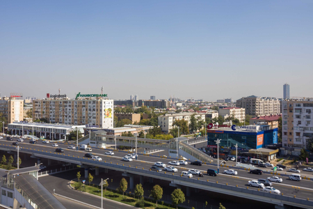 Срочно продается 3 комнатная квартира на метро Новза