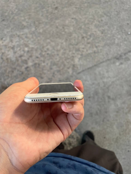 iPhone 7 32/ gb holati yaxshi