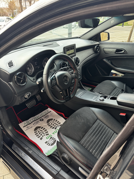 Mercedes Benz GLA 200