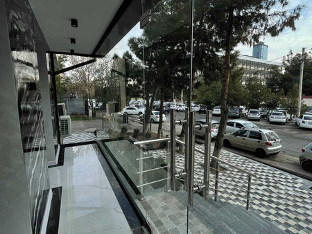 (КМ129427) Продается помещение в Яккасарайском районе.