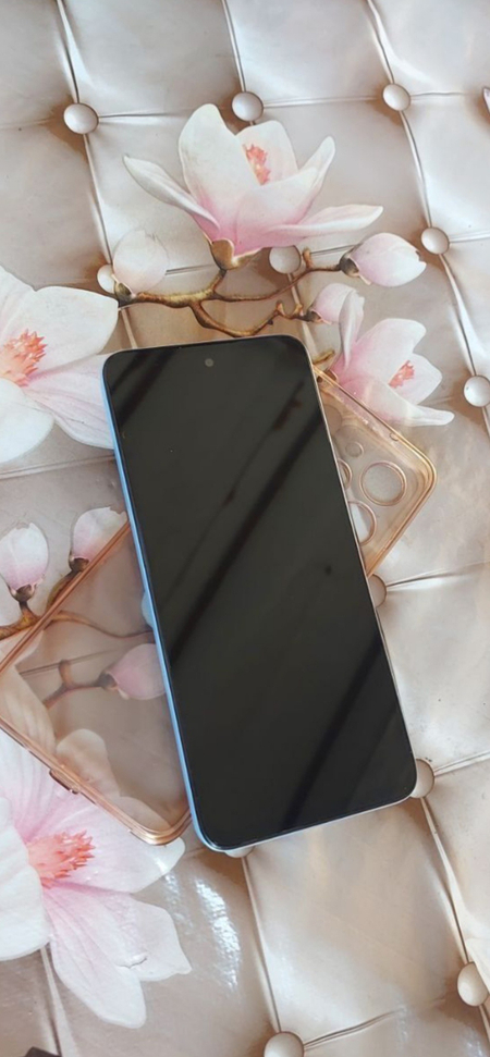 Redmi 12 yangi telefon