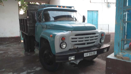 Zil  MMZ sotiladi
