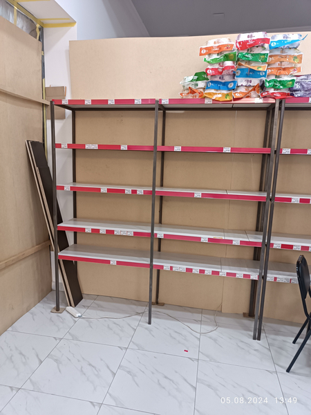 Продается железные стелажи