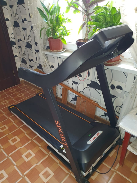 Продам беговую дорожку