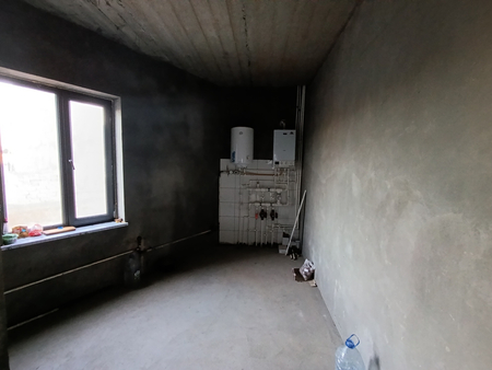 2сотки,2этажа,5комнат,подвал 110кв,коробка, кирпич,Кибрай, угловой дом