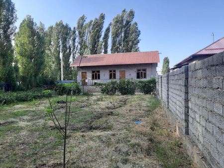 3 xonalik 7 sotx xovli sotiladi
