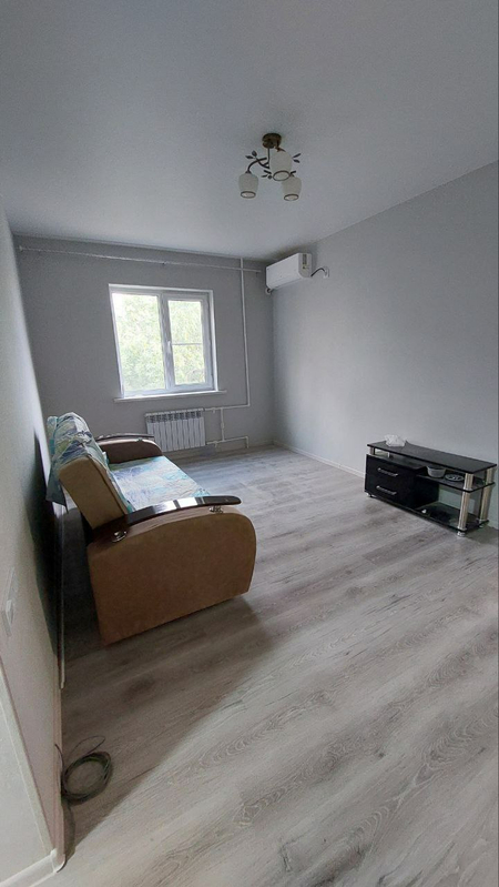 Аренда. 1-комн. квартира, 38 м². Сергели-1. Метро 