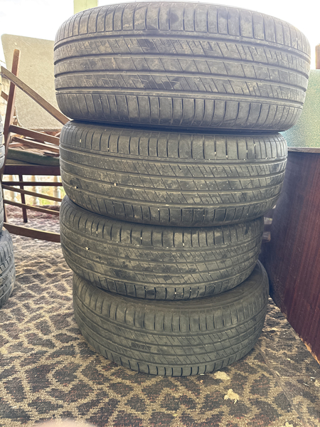 Kumho solus 215 55 r18