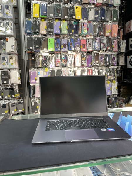 Honor i3 10 Avlod metabook modeli