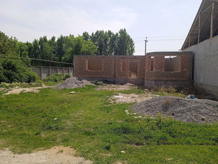 6 sotix uchastka sotiladi