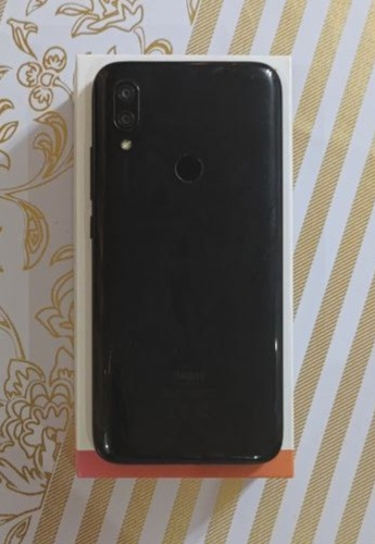 Redmi 7 sotiladi