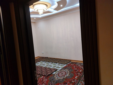 Ijarada turishga sherik kerak