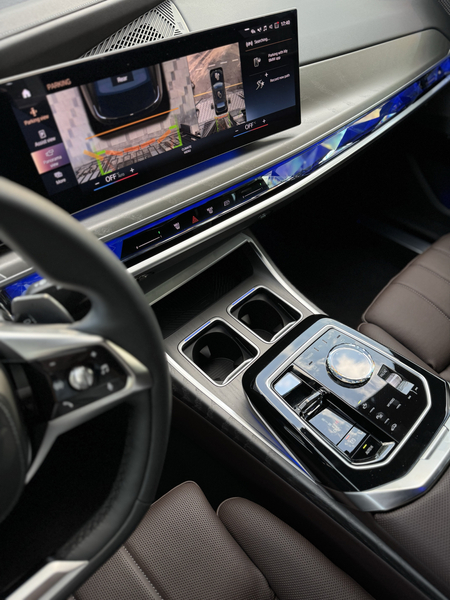 BMW   740i 2023 срочно