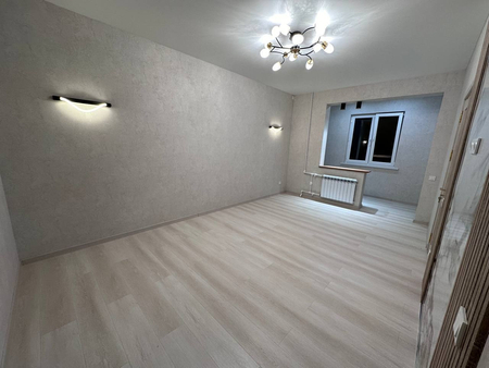 2/3/4 Ялангач Базарчик. 47м². Балкон 1,5 ×3. Не торец. Ремонт
