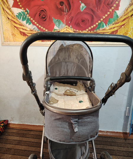 Bolalar kalyaskasi sotiladi pachti hali yangi