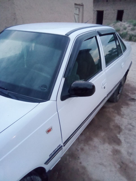 Avtomobil sotiladi