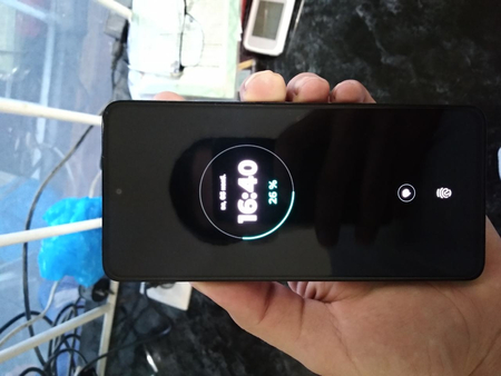 Motorola 30 edge 10+2/256G флагман sotiladi