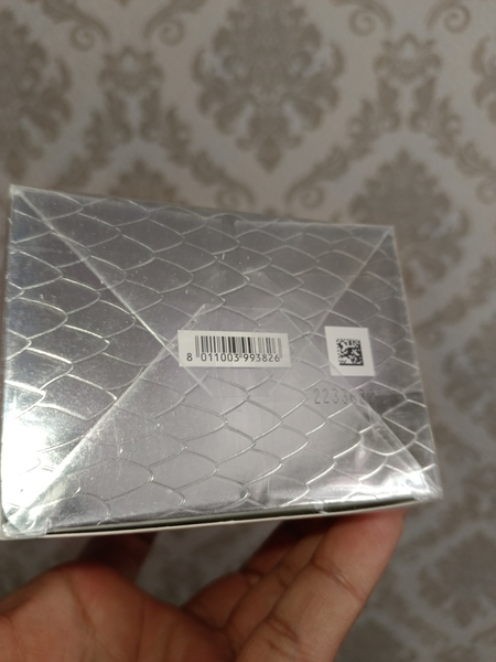Срочно продам новый женская духи Versace