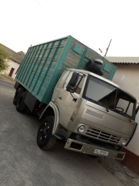 Kamaz sotiladi zudlik bilan
