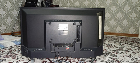 Televizor sotiladi